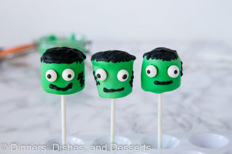 Frankenstein Marshmallow Pops